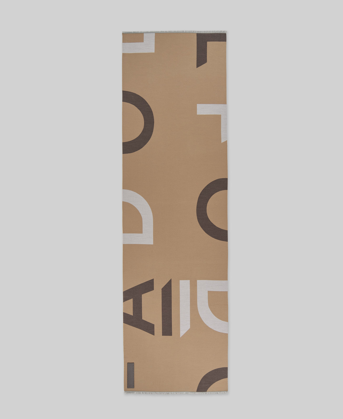 Jacquard maxi logo scarf woman | AD UK